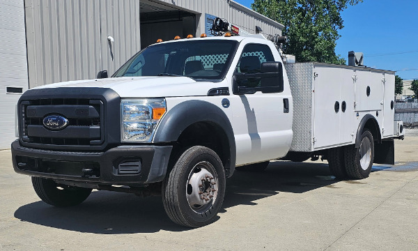 USED 2015 F550 4x4 Service Truck | QT Equipment