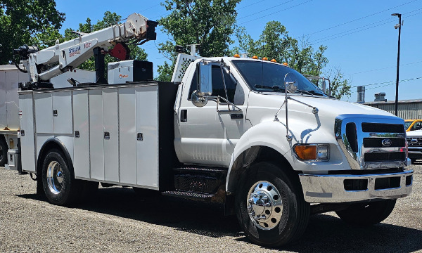 Service Truck For Sale, Lube Truck, Mechanic Body | QT Equipment